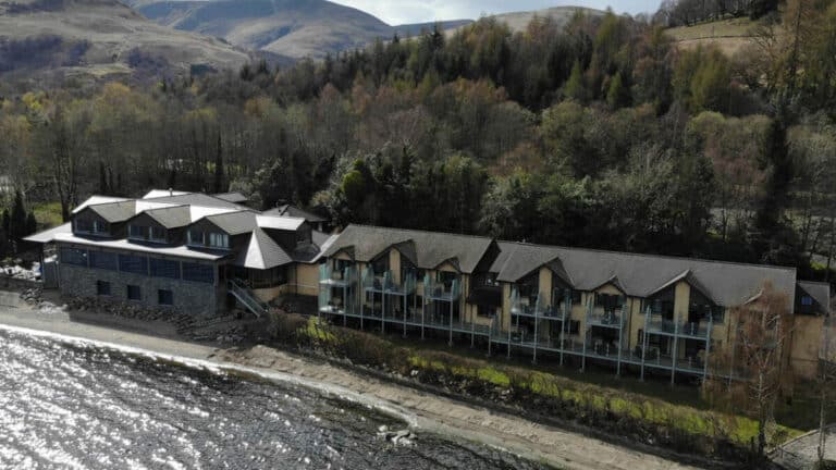 Deluxe Corbetts - Lodge on Loch Lomond